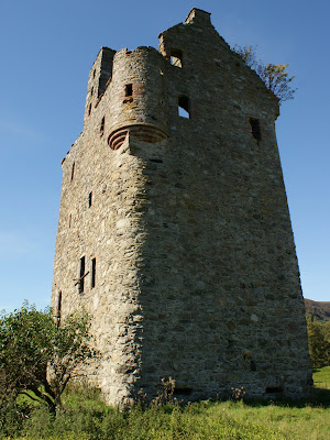 Tour Scotland: Tour Scotland Photograph Invermark Castle