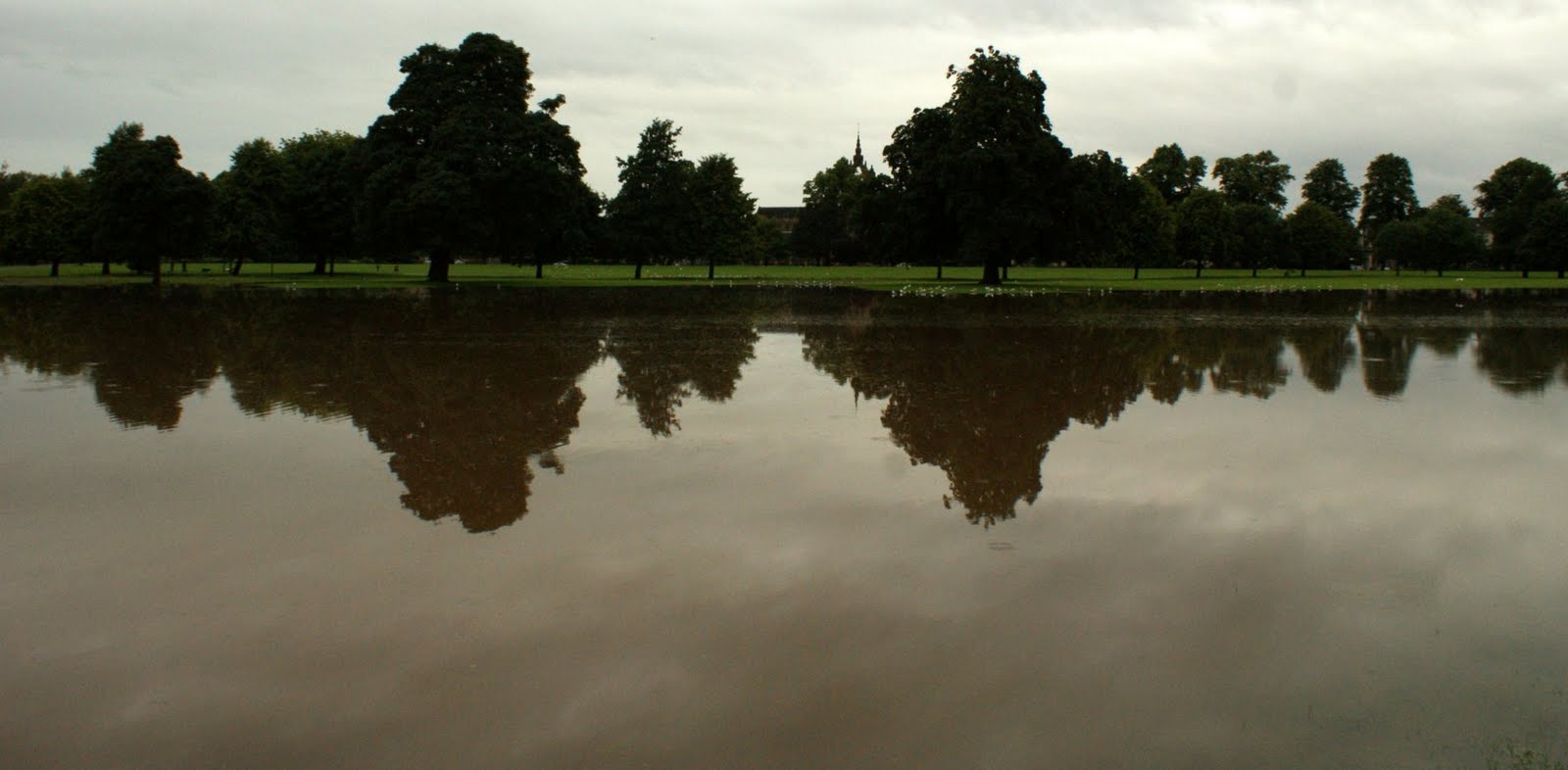 Tour Scotland: July 21st Photograph South Inch Perth Scotland