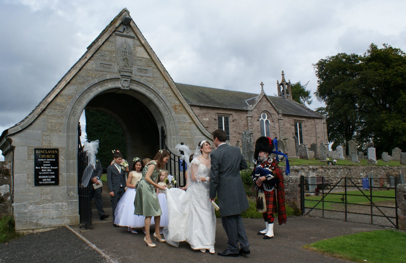 Tour Scotland: Tour Scotland Photographs Video Wedding Kinclaven Perthshire