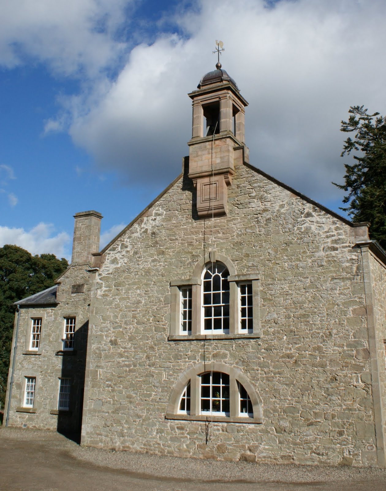 Tour Scotland: Tour Scotland Photographs Aberdalgie Church