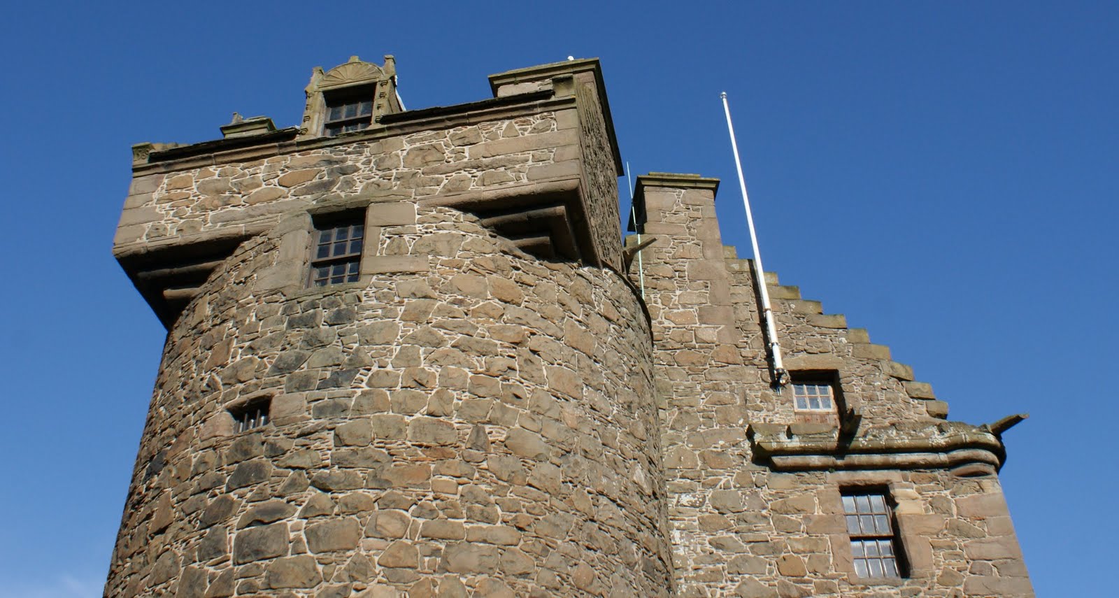 Tour Scotland: October 2nd Photograph Claypotts Castle Scotland