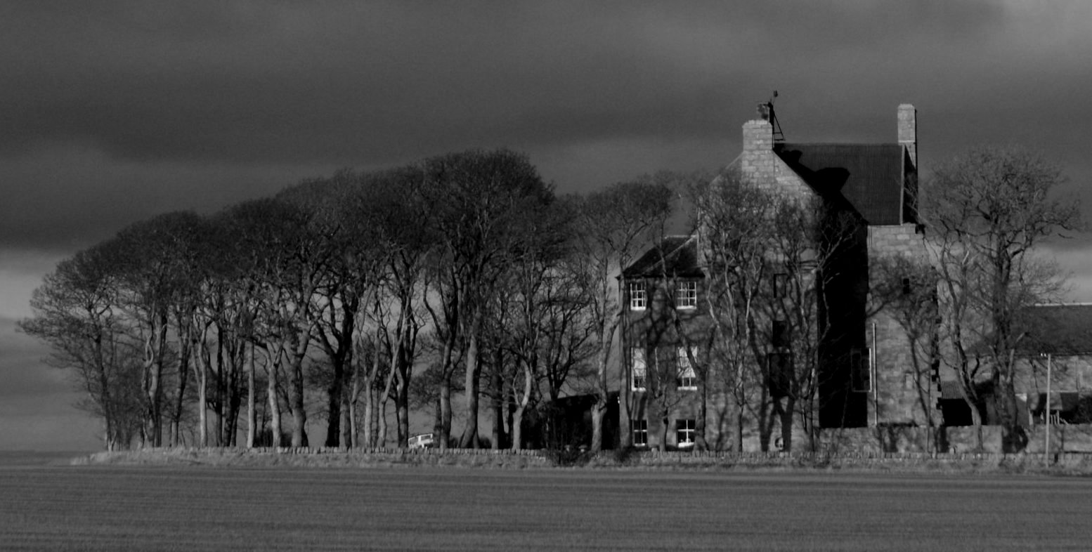 Tour Scotland: Tour Haunted Scotland Balcomie Castle