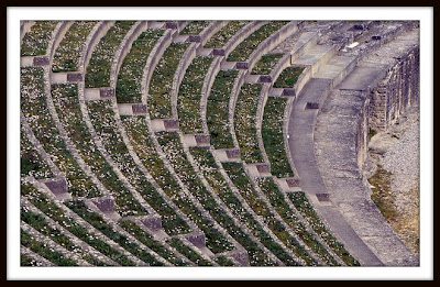 Based in Villigen: Amphitheater steps