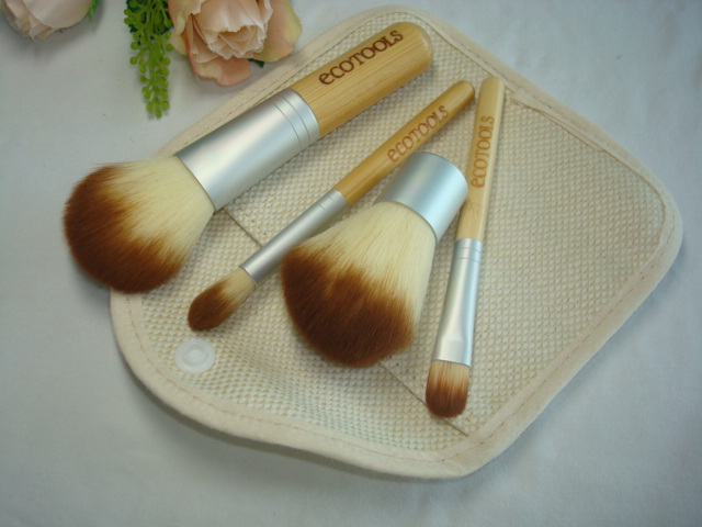 thechic: ECO TOOLS BAMBOO 4 BRUSHES SET