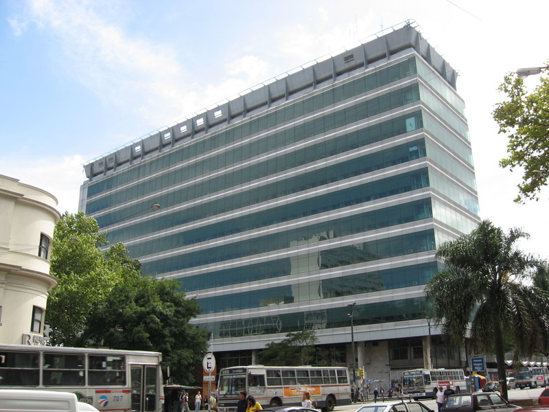 Edificios Modernos e Hístoricos de Montevideo | SkyscraperCity Forum