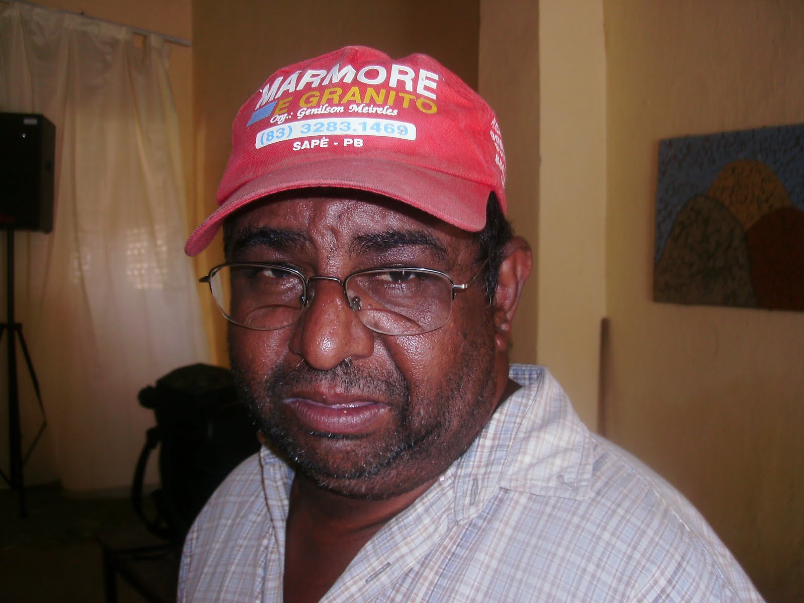 TOCA DO LEÃO - fabiomozar@yahoo.com.br: “Besteira”, o coveiro