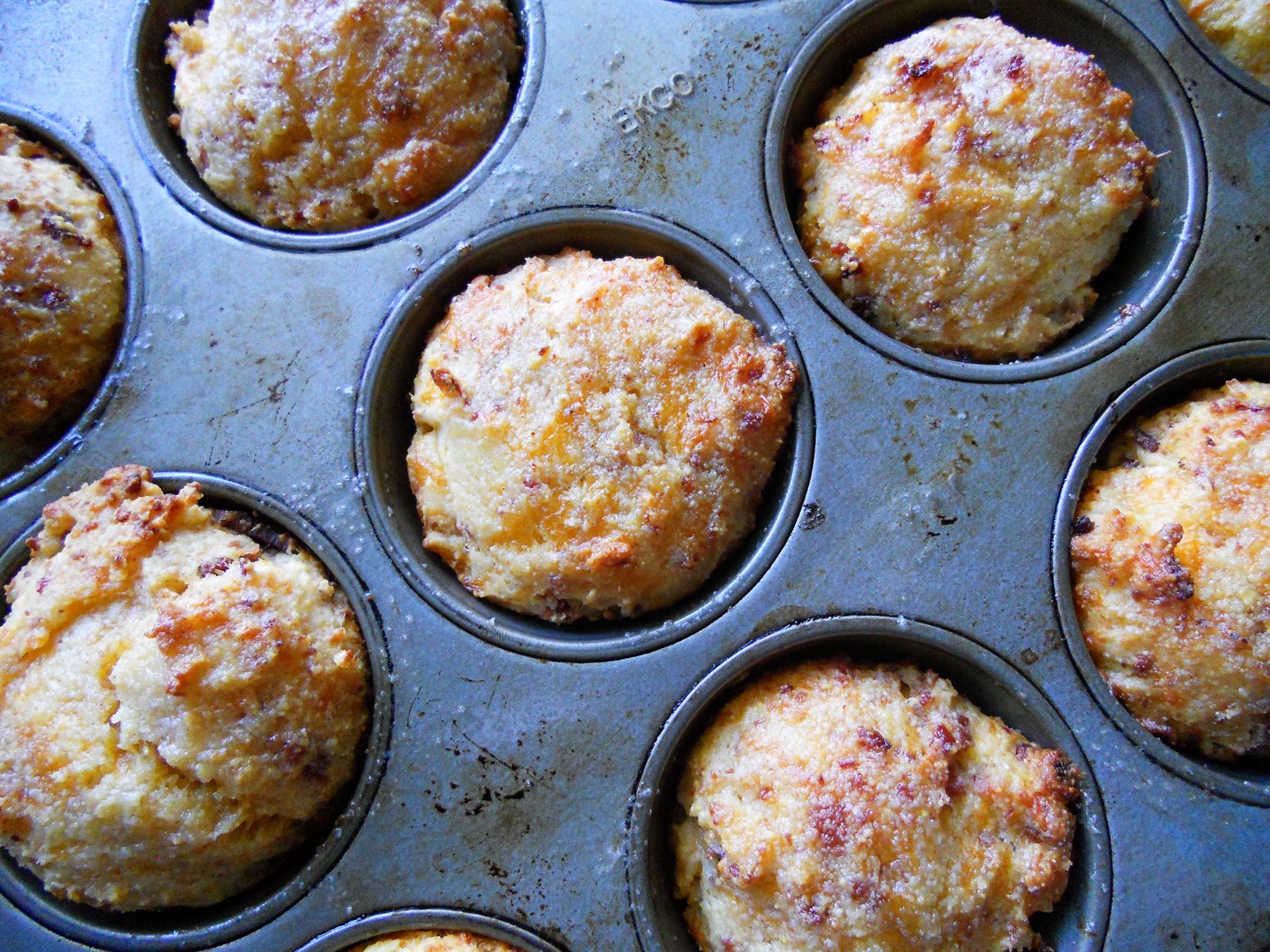 Guest Post: Bacon Cheddar Muffins by La Kocinera - Always Order Dessert