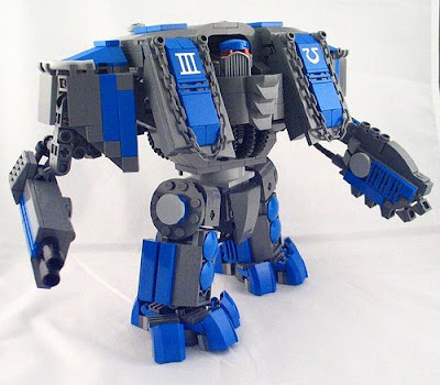 free all picture: Warhammer 40K Dreadnought made out of Lego