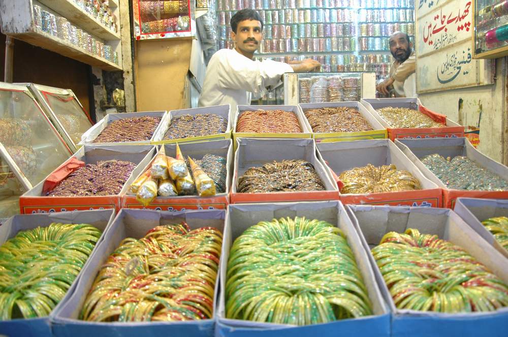 Shiraz Hassan: Lahore: Colors of Kashmiri Bazaar