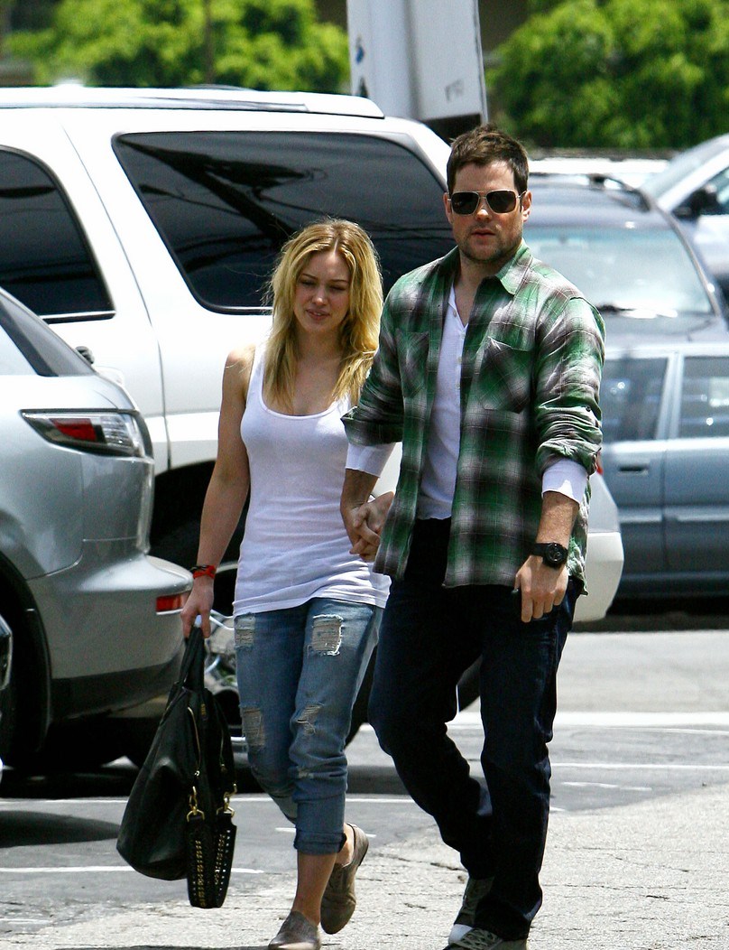 TeenCelebBuzz: Hilary Duff & Mike Comrie: Mo's Mates