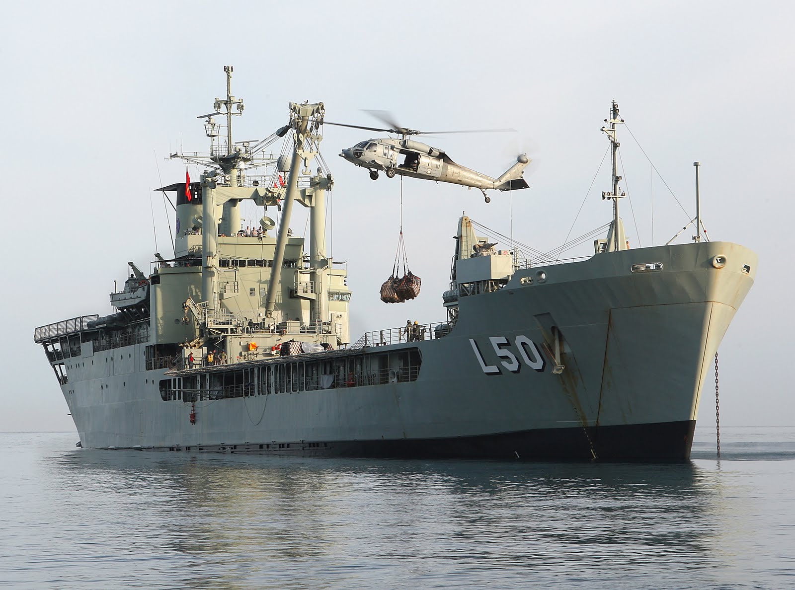 Berita HanKam: Empat Kapal Perang Australia Kunjungi Indonesia