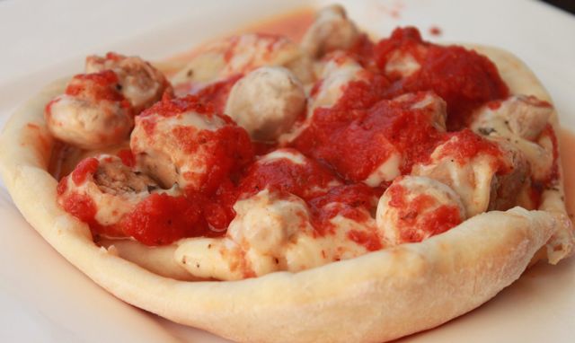 everywhere orange: Pizza 101: upside down pizza