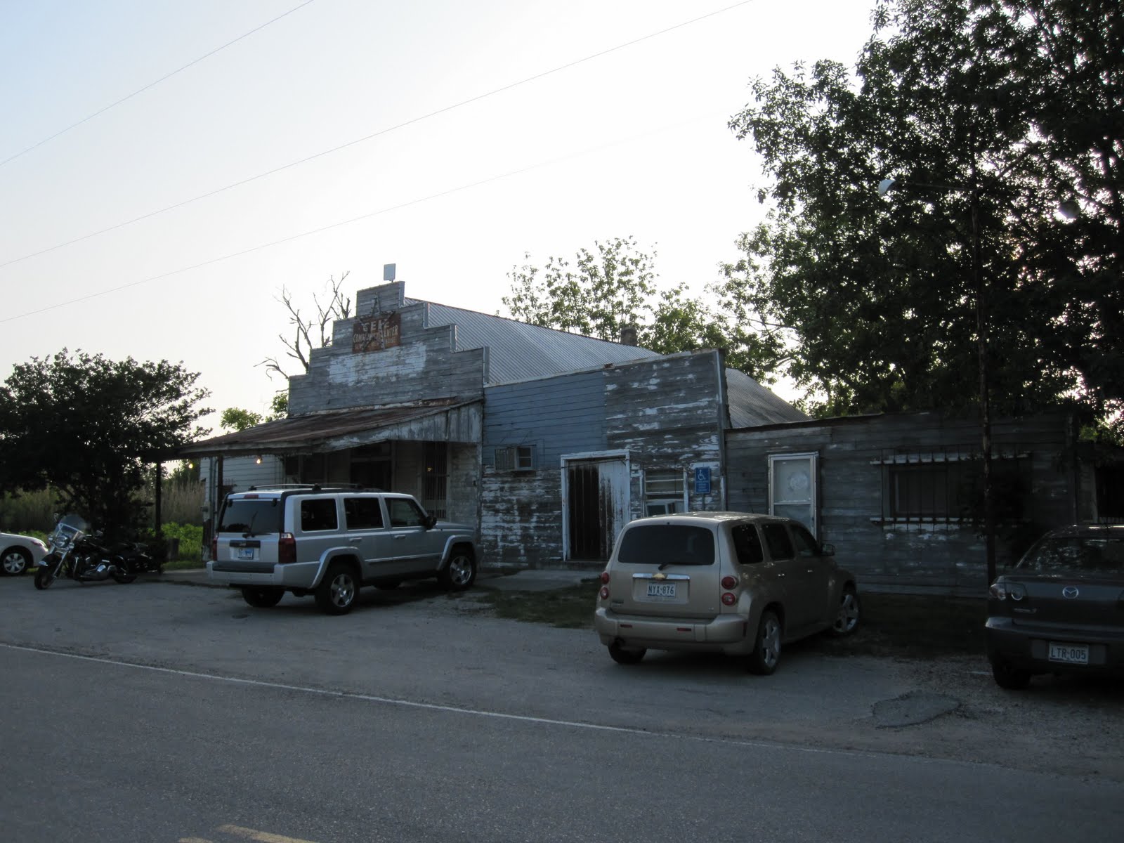 Man Up: Tales of Texas BBQ™: The rest from Cele Store