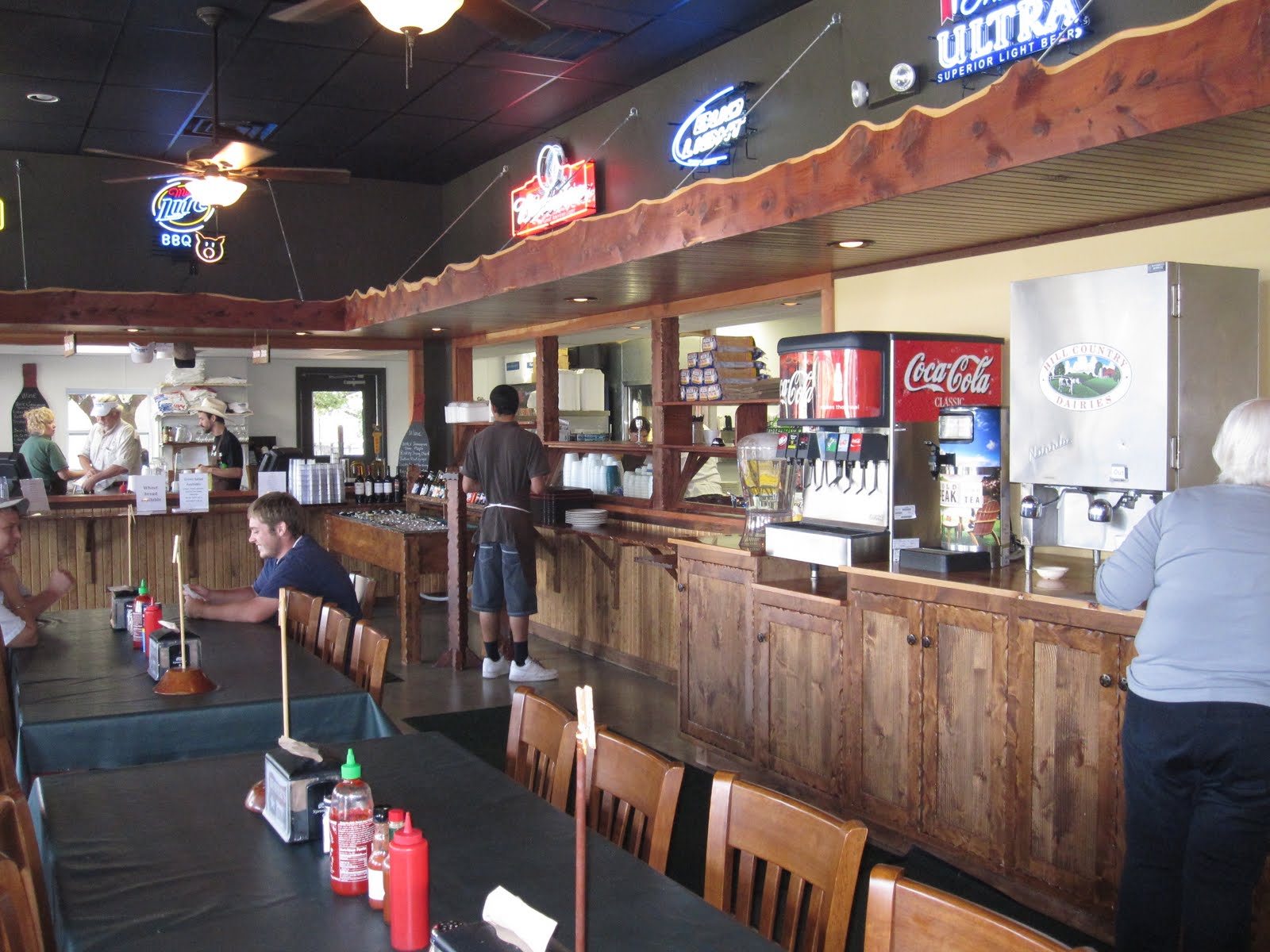 Man Up: Tales of Texas BBQ™: Buster's BBQ (Lakeway, TX)