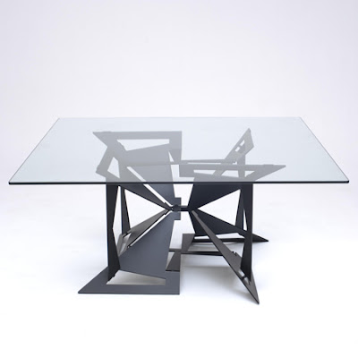 umadapparel: Sheet metal origami - a table!
