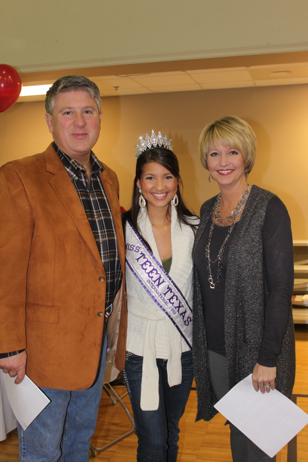 Sydney Datcher's Blog: Beaumont's Holiday "Cards for a Cause"