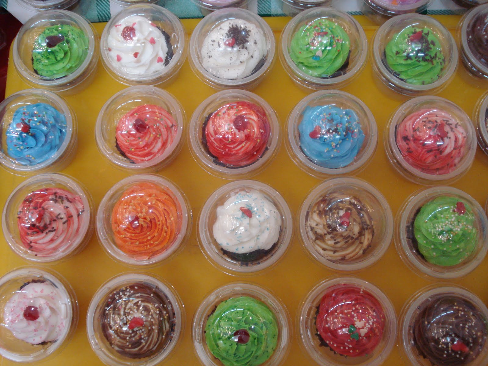 "Awina &Trisyia Muffin": Gamba cup cake yang menarik!!!-Edisi Okt