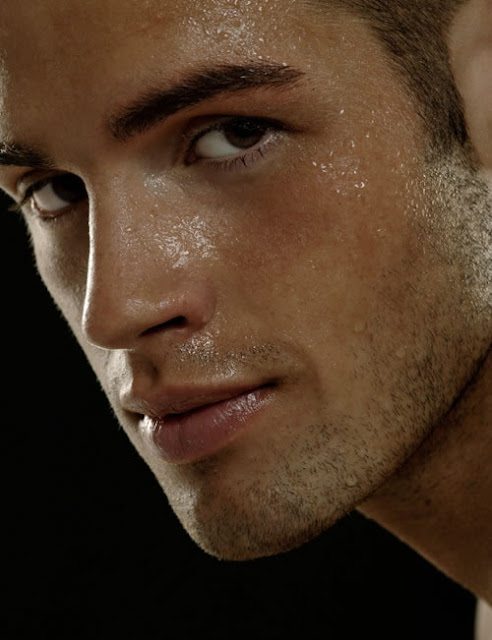 I love male models: Chad White