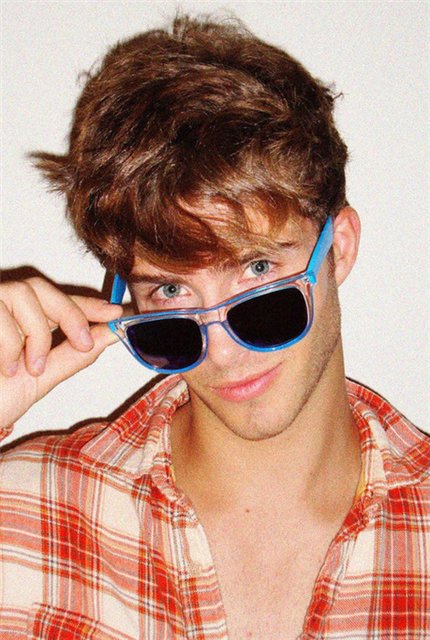 I love male models: Ryan Taylor