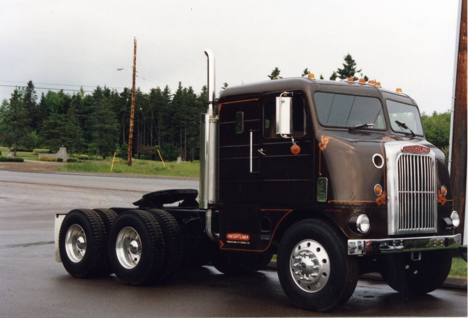 Truckfax: Freightliner COE Tribute