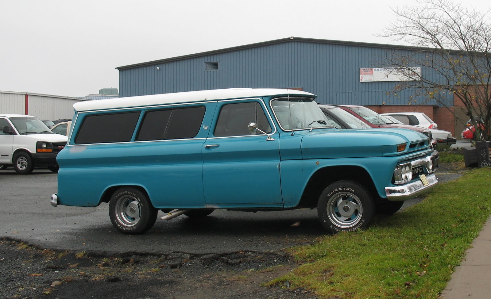 Truckfax: Suburban Classic