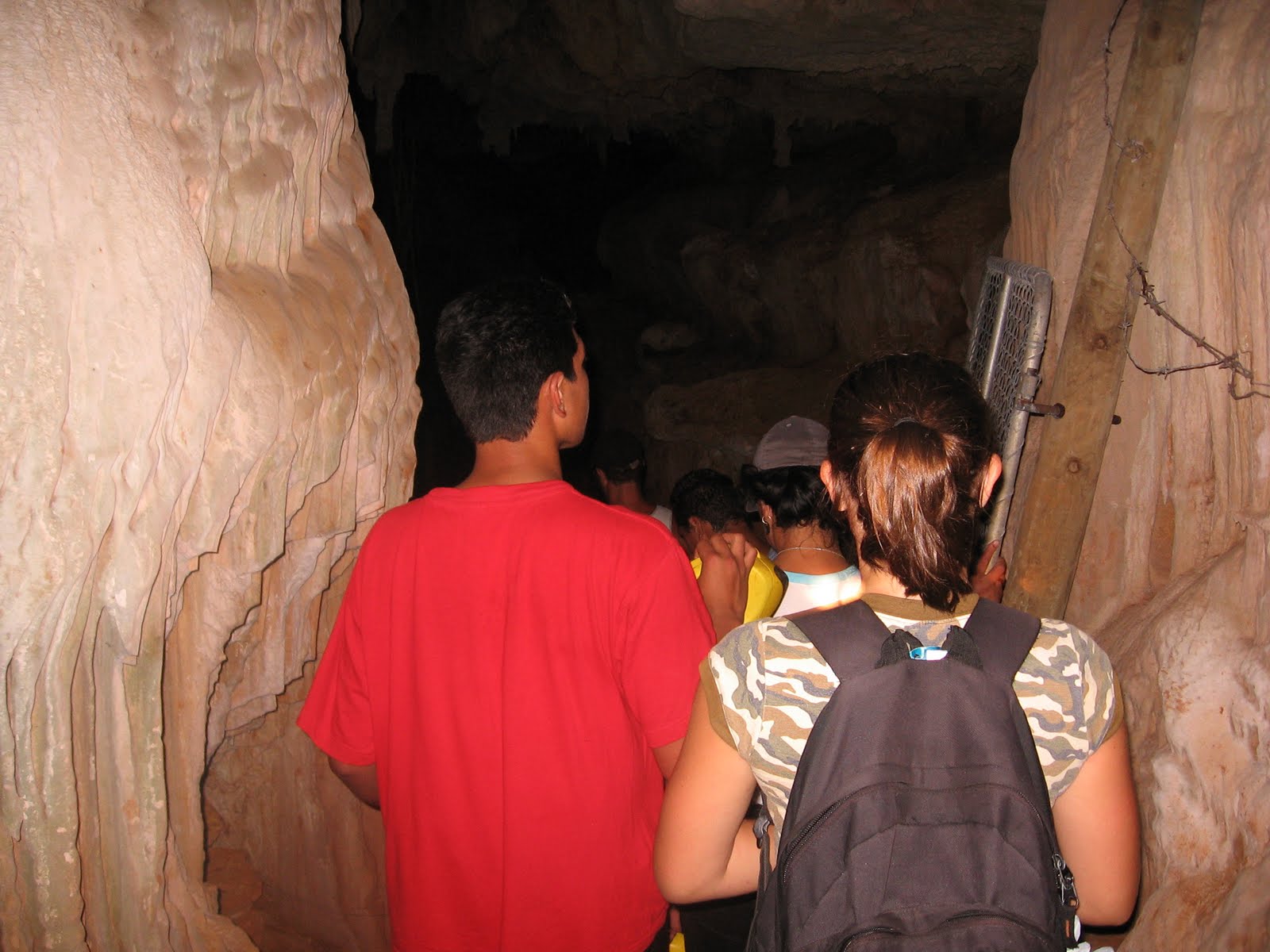 Mangaia - Cook Islands: Historical sites - Caves
