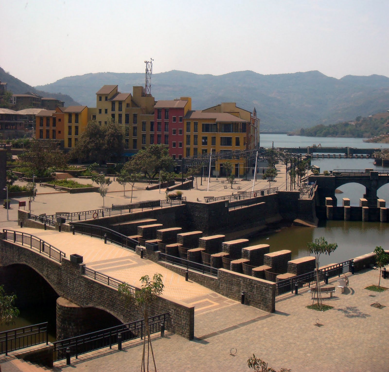 Urban Floop: Lavasa