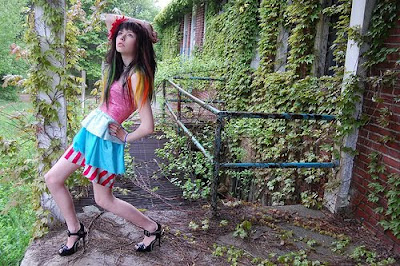 The Madness Scene!: LanaRae (2)