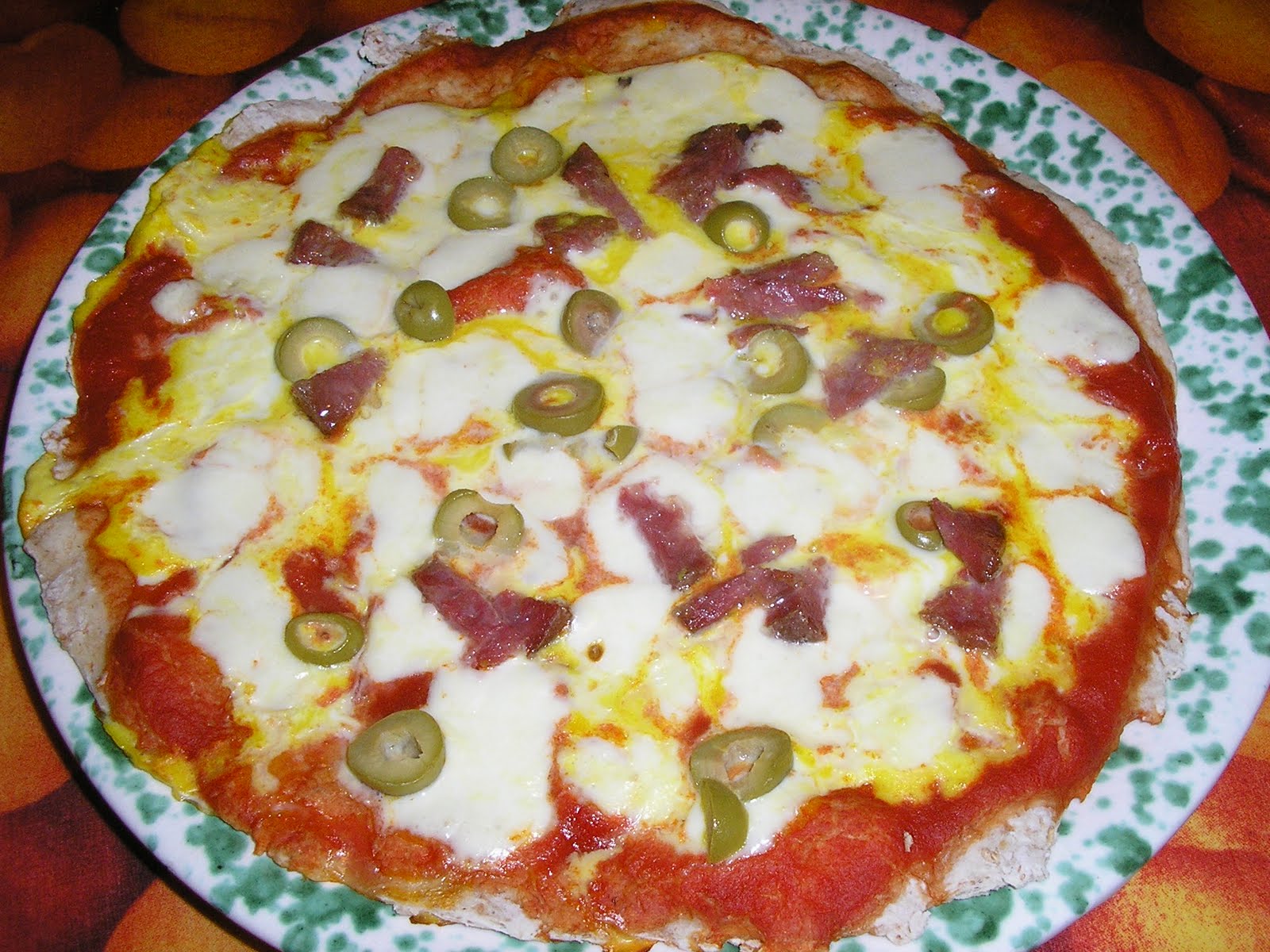 cuoca serena: pizza uovo e salame