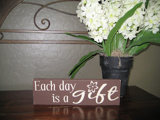 Decorative Vinyl Lettering - Ideas & More!
