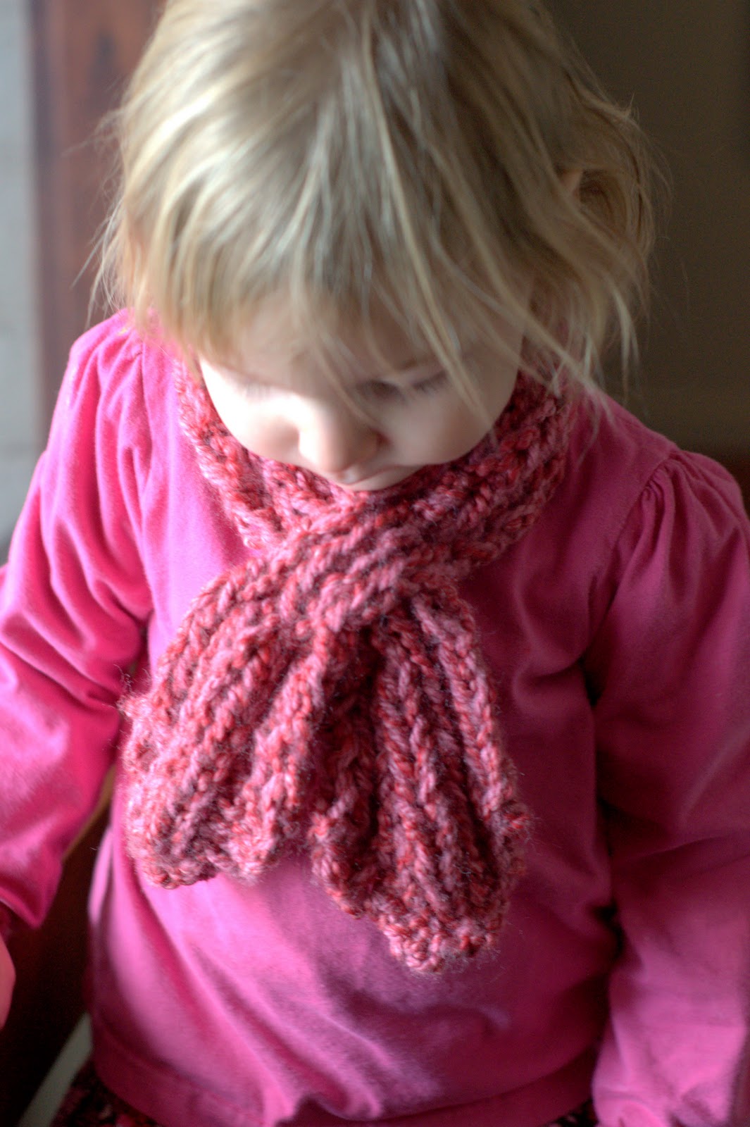 Aesthetic Nest: Knitting: Looped Scarflette Pattern