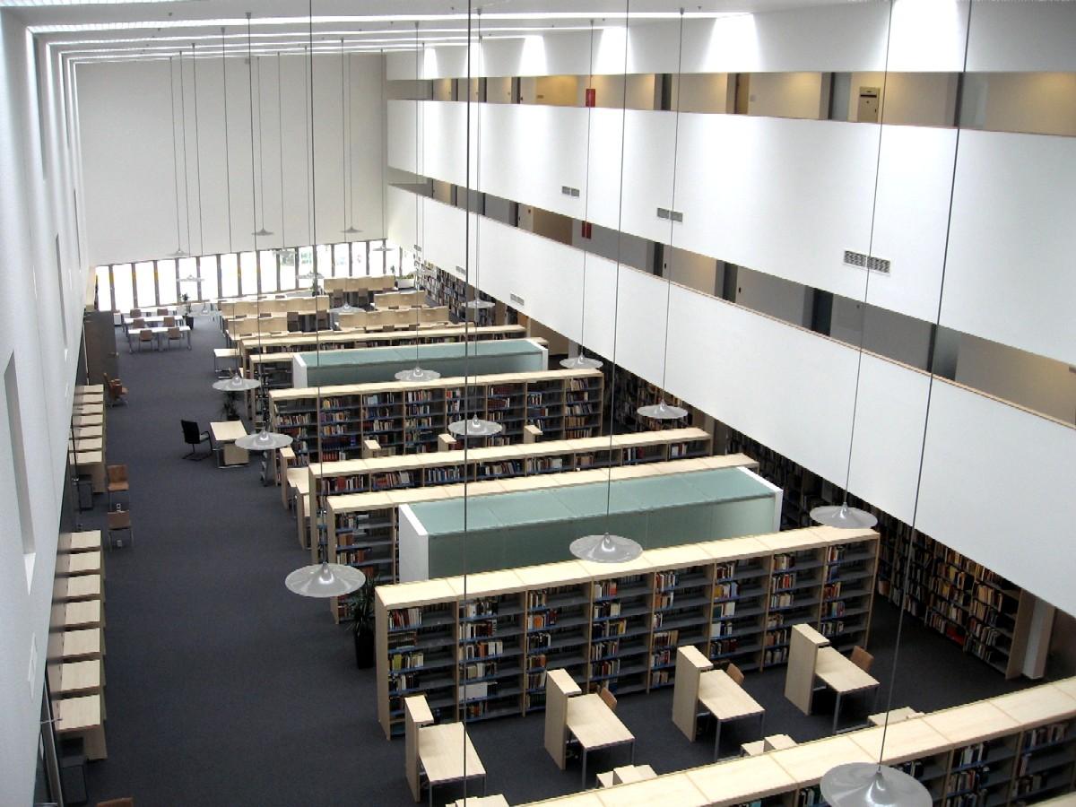 Exeter Working Papers in Book History: Pecs Library and Knowledge Centre