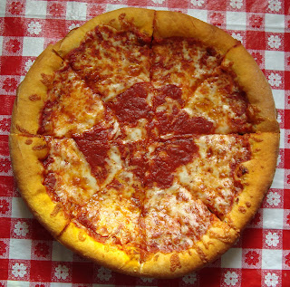 Pizza Pizzazz: Danny's Pizza - Whitehall