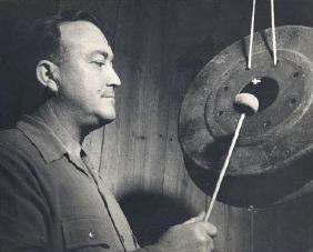 The Notorious Meddler: Ruel Thomas' Singing School