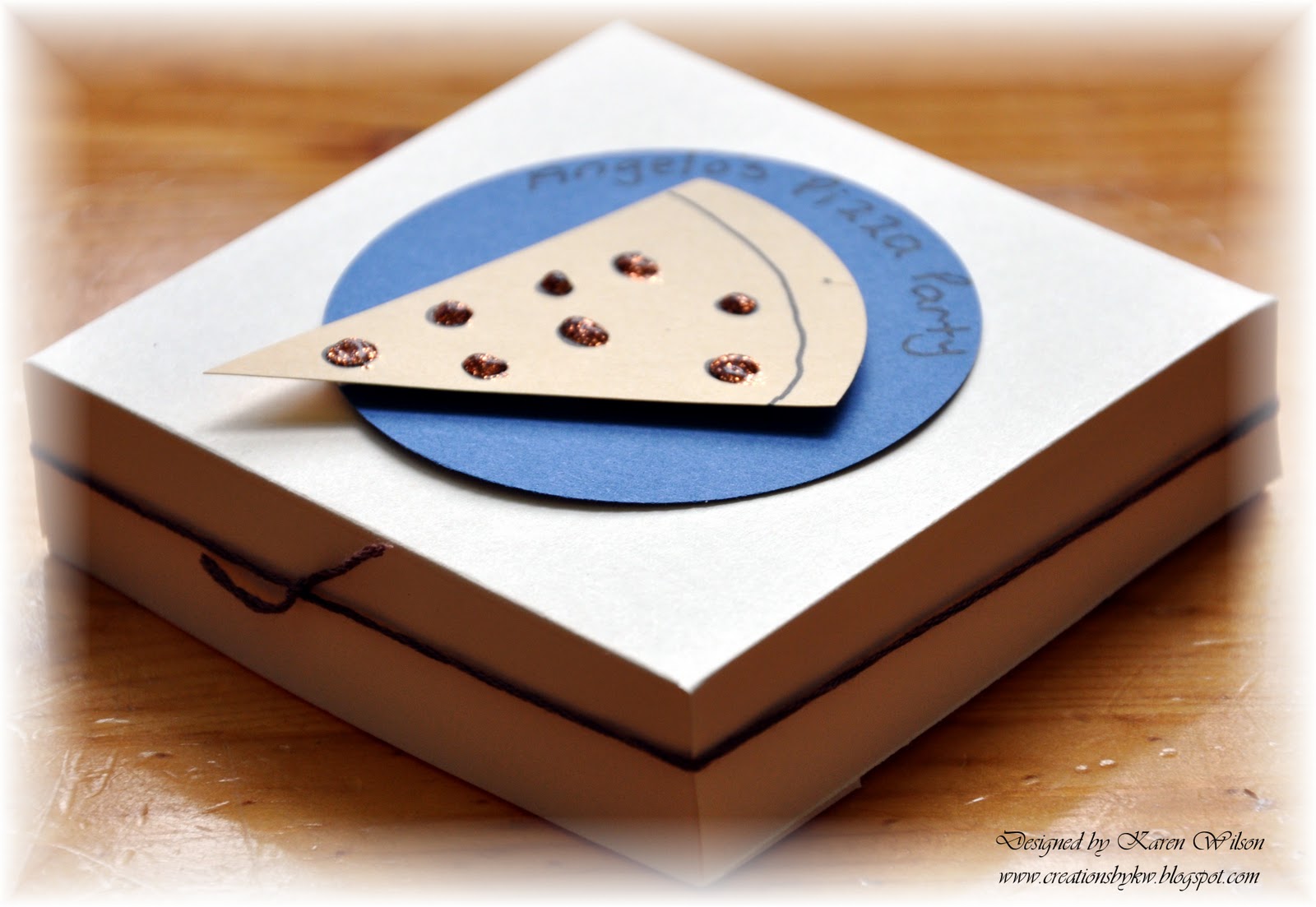 My L'il Crafty Corner - Layouts, Photo's and More!: Mini Pizza Boxes