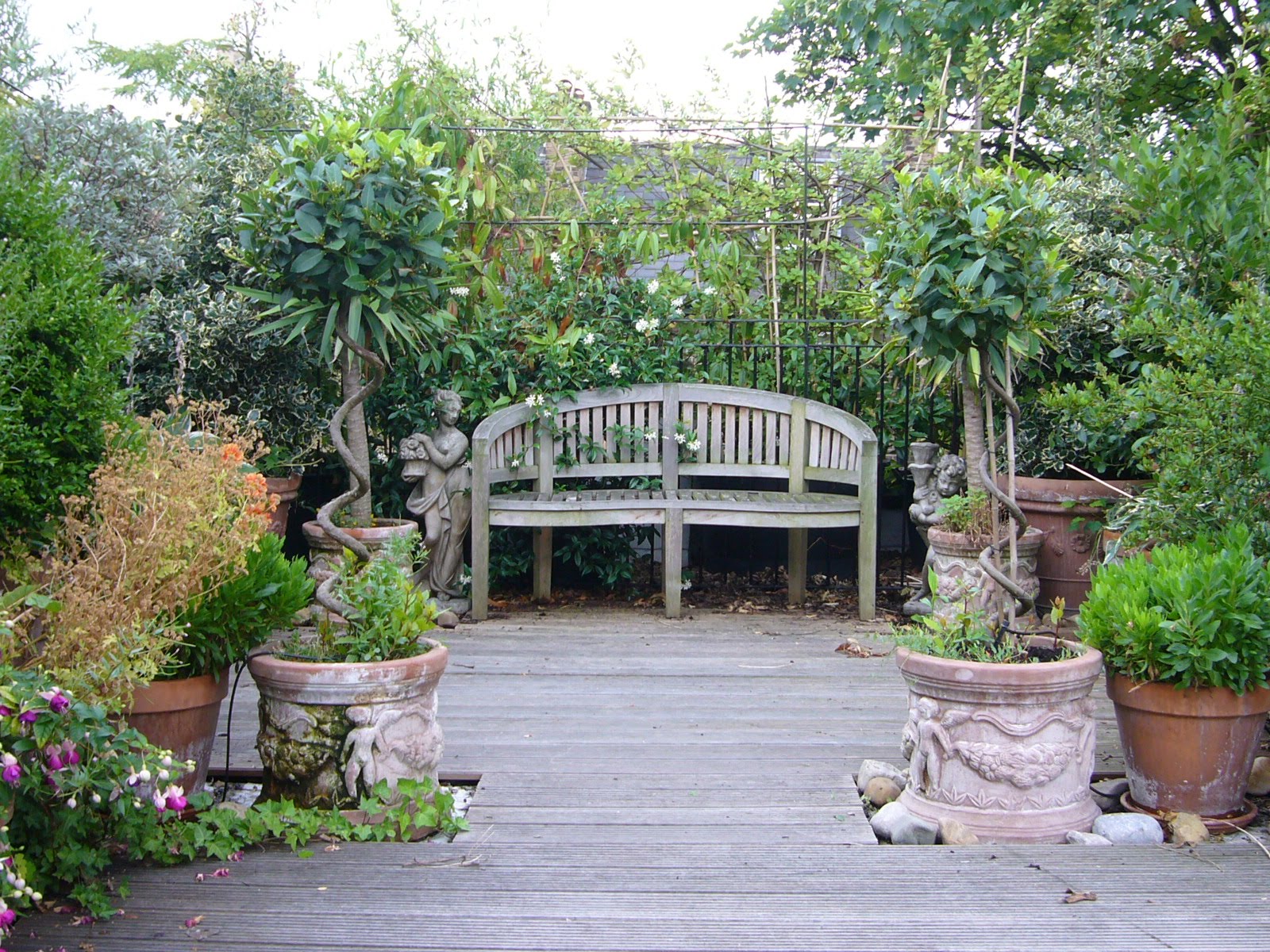 PEARL HOUSE, ROMAN WAY, ISLINGTON