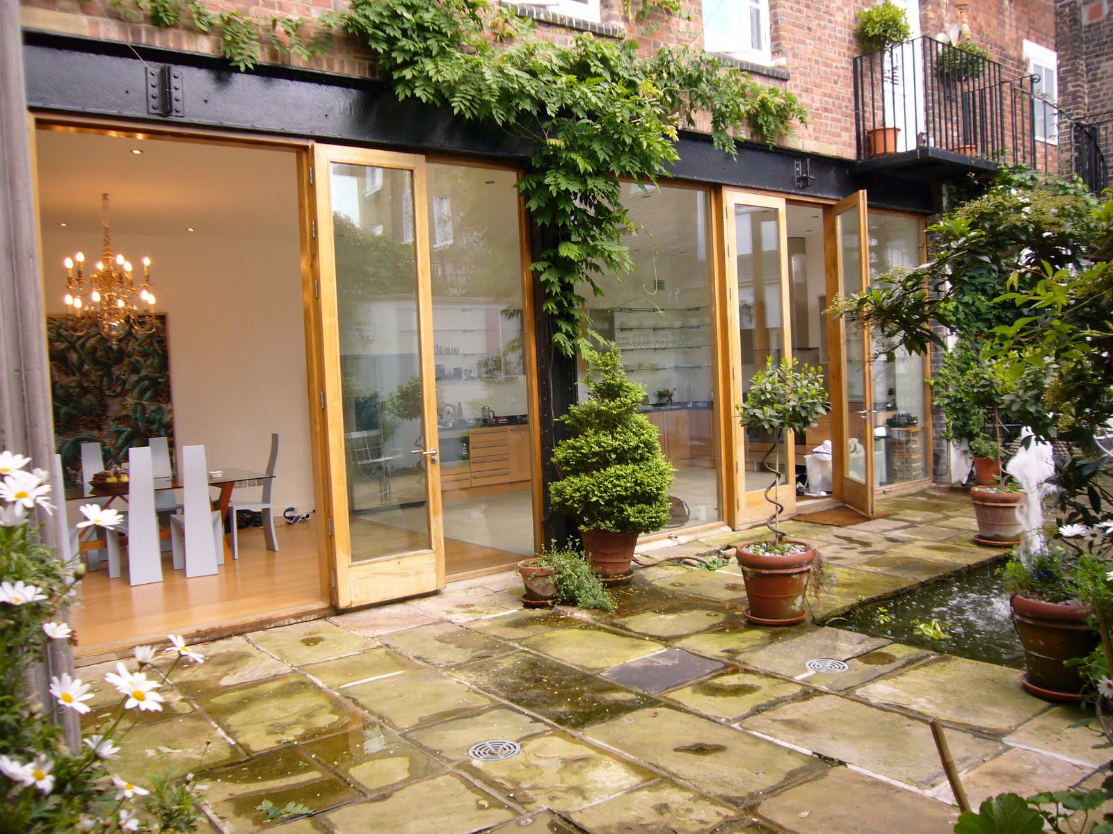 PEARL HOUSE, ROMAN WAY, ISLINGTON