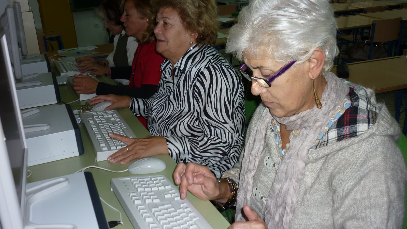 La Ar-blog-leda Perdida: Con solo saber dar un clic o dos clic. nos ...