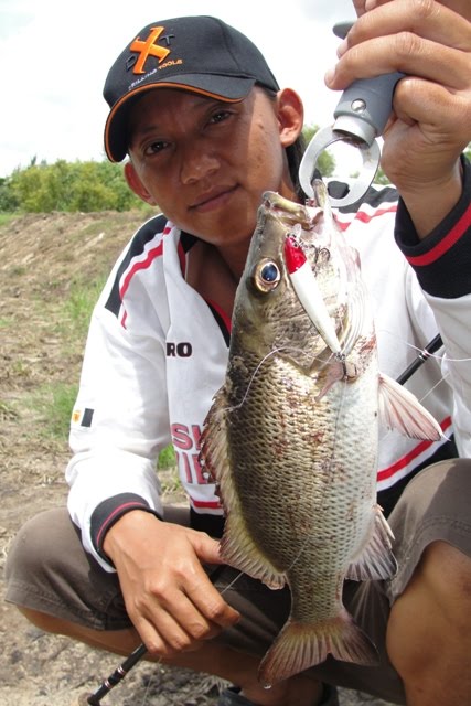Welcome To Duo Fishing!!!: Siakap Merah Hentam Gewang Kepala Merah