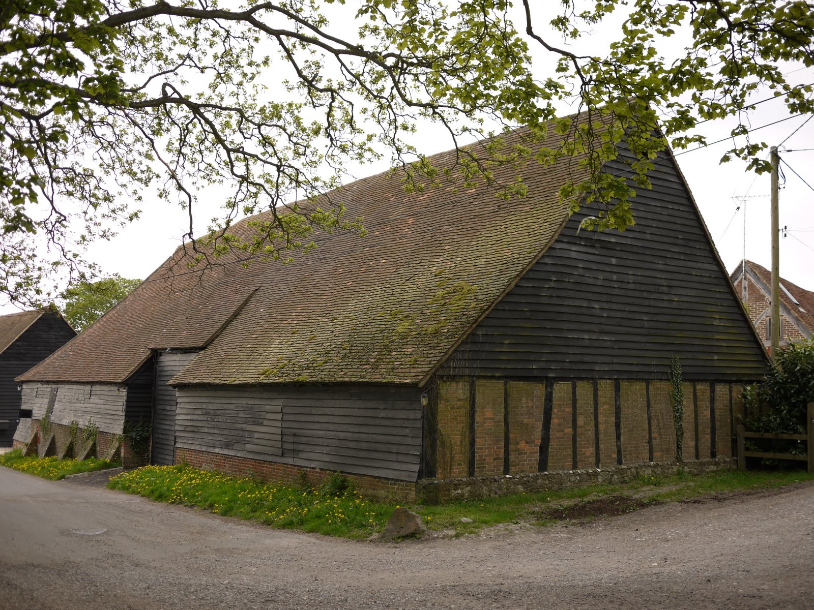 Walking in the country: Wanborough, Puttenham and Compton