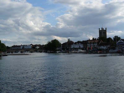 Walking in the country: Henley (Culham Court and Henley Reach)