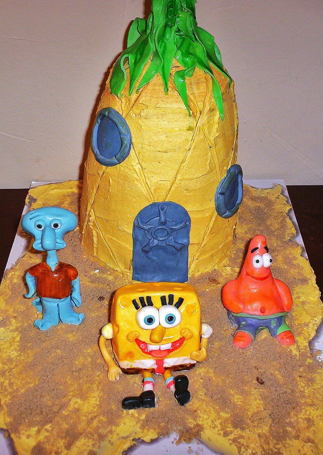 Jones Market & Bakery: Spongebob Squarepants Cake