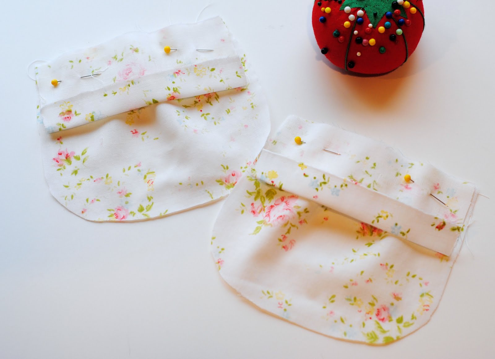 hart + sew | Vintage Baby Clothing: tutorial: pleated pockets