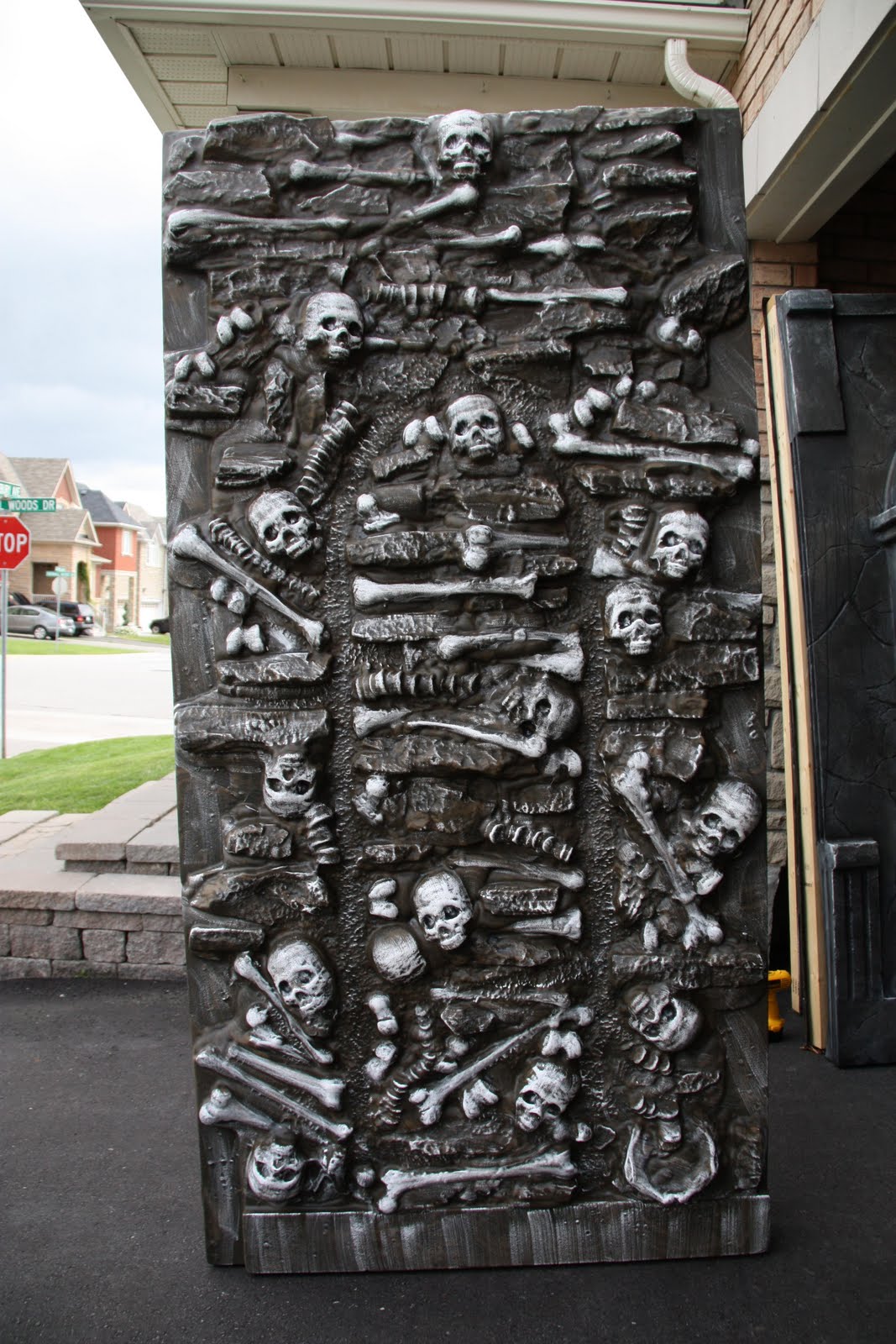 Thornhill Woods Haunted House Blog: MAUSOLEUM WALL PANELS