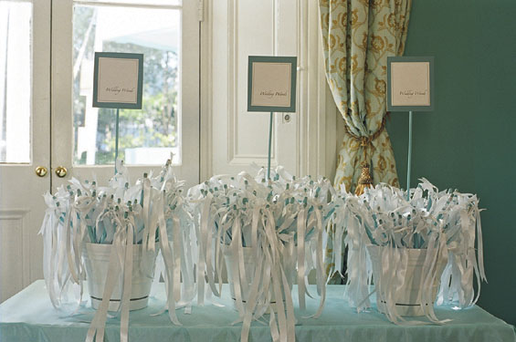 paisley & pearls: Ribbon Send Off