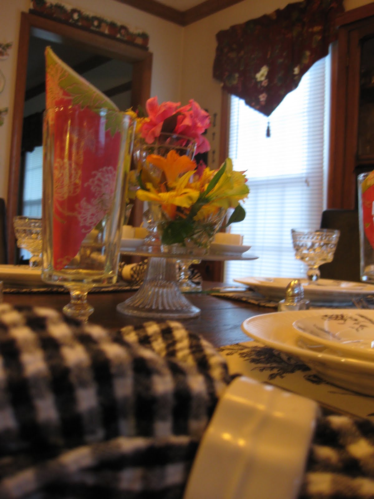 Mid-Atlantic Martha: Tablescape Thursday - Toile Table