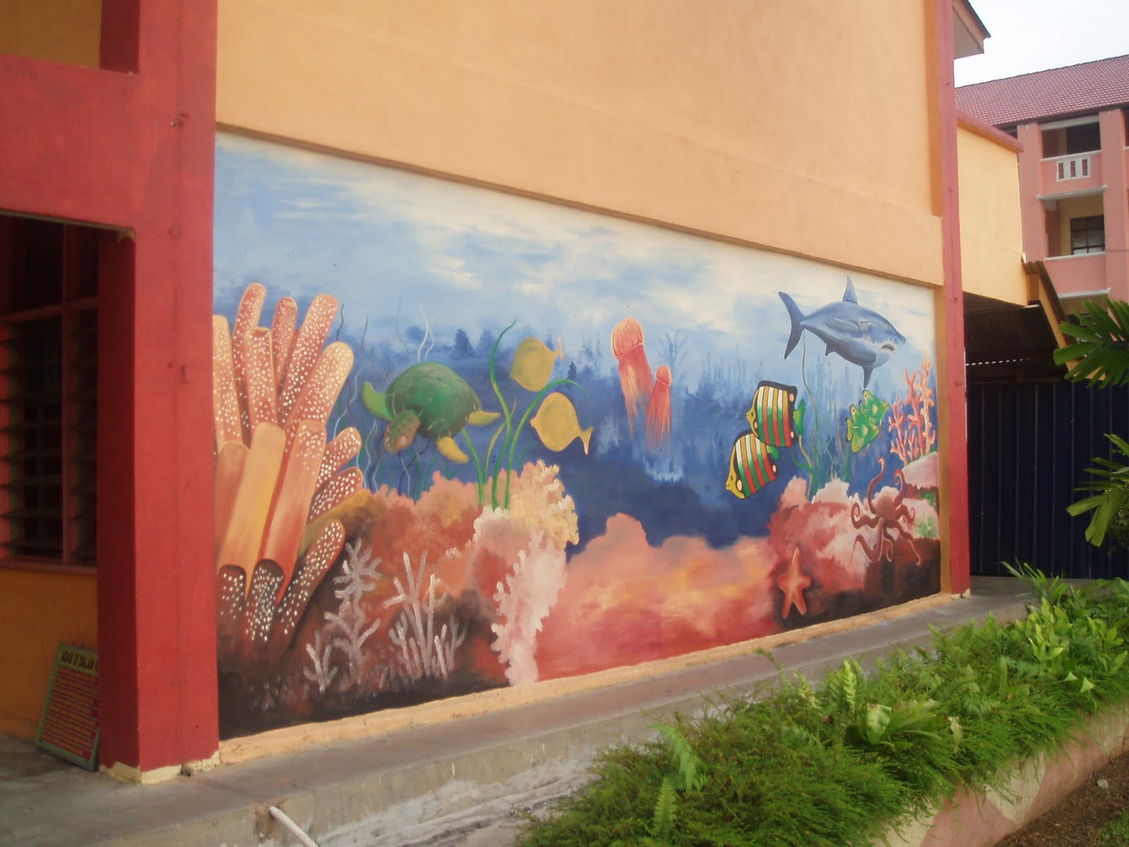 Pelukis Mural Shah Alam: Dasar Laut