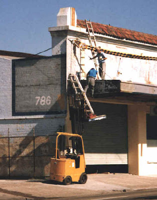 ThE Funniest PicTurEs WitH LaddeRs - DoRIon55 BloG