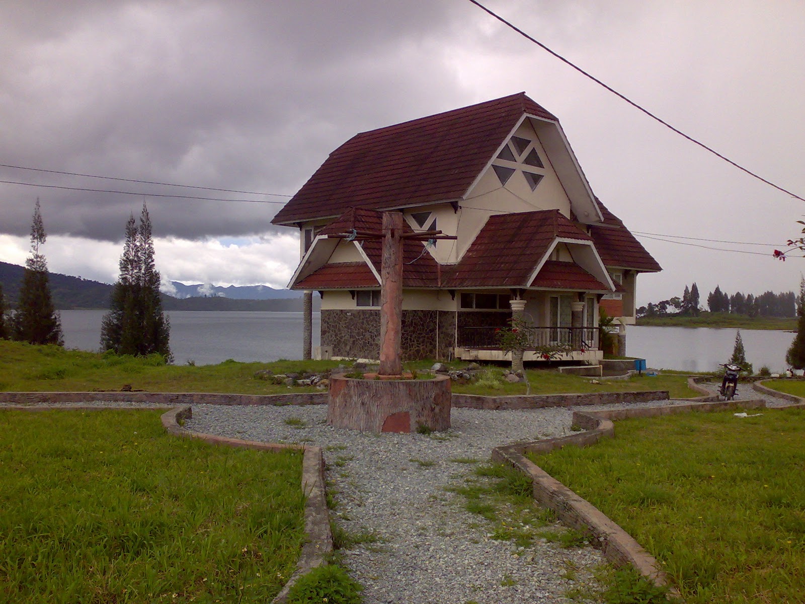 Kabupaten Solok "Nan Indah": Potensi Alam Kabupaten Solok Perlu Sentuhan