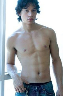 ONLY IN THE PHILIPPINES: Victor Basa: Lonely Dreamboy